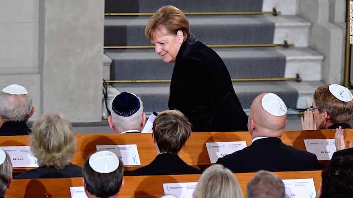 Σαν μια παλιά φωτογραφία που έχει ξεθωριάσει με τα χρόνια | πιτσιρίκος